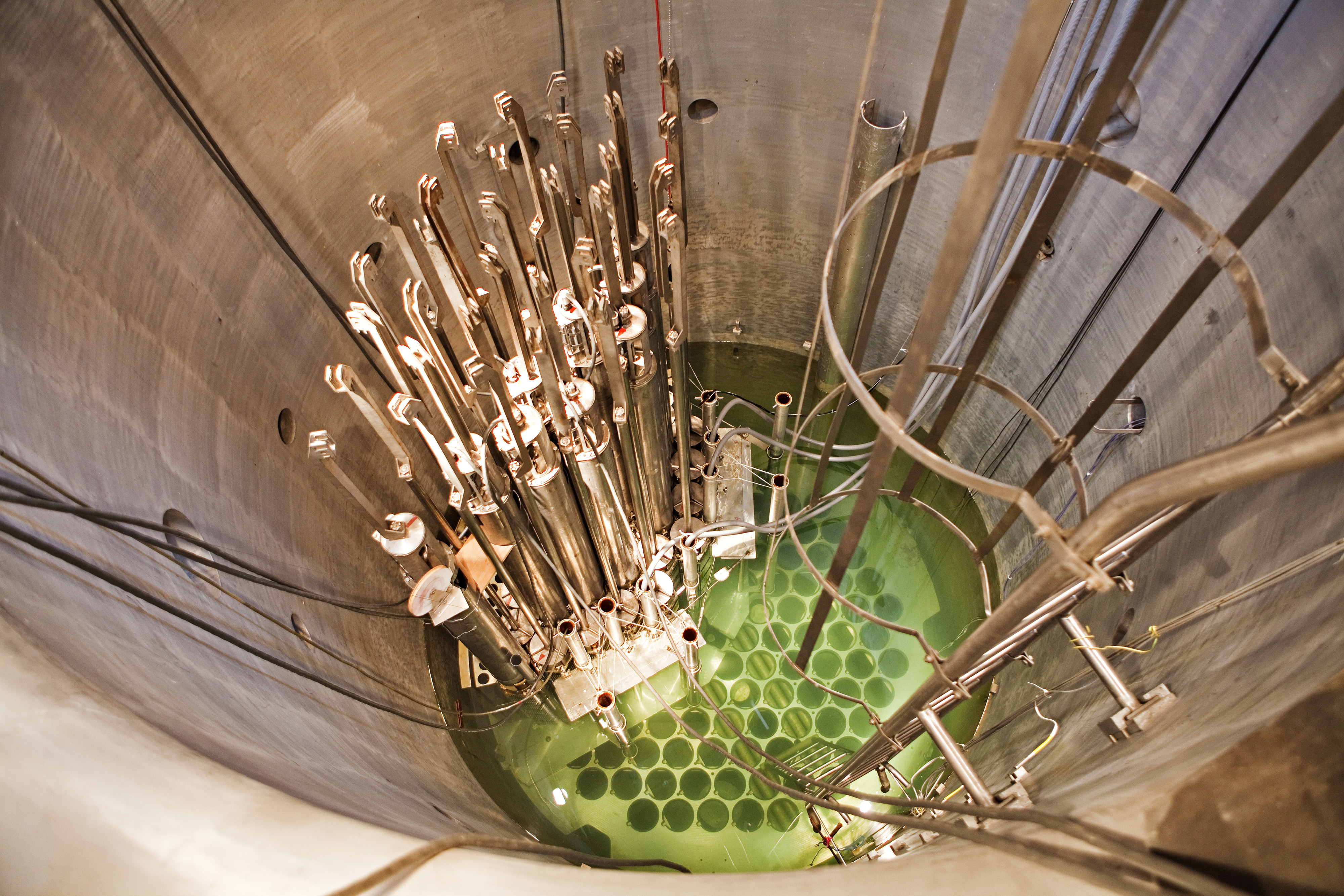 Reactors LVR-15 and LR-0 – Velké výzkumné infrastruktury ČR